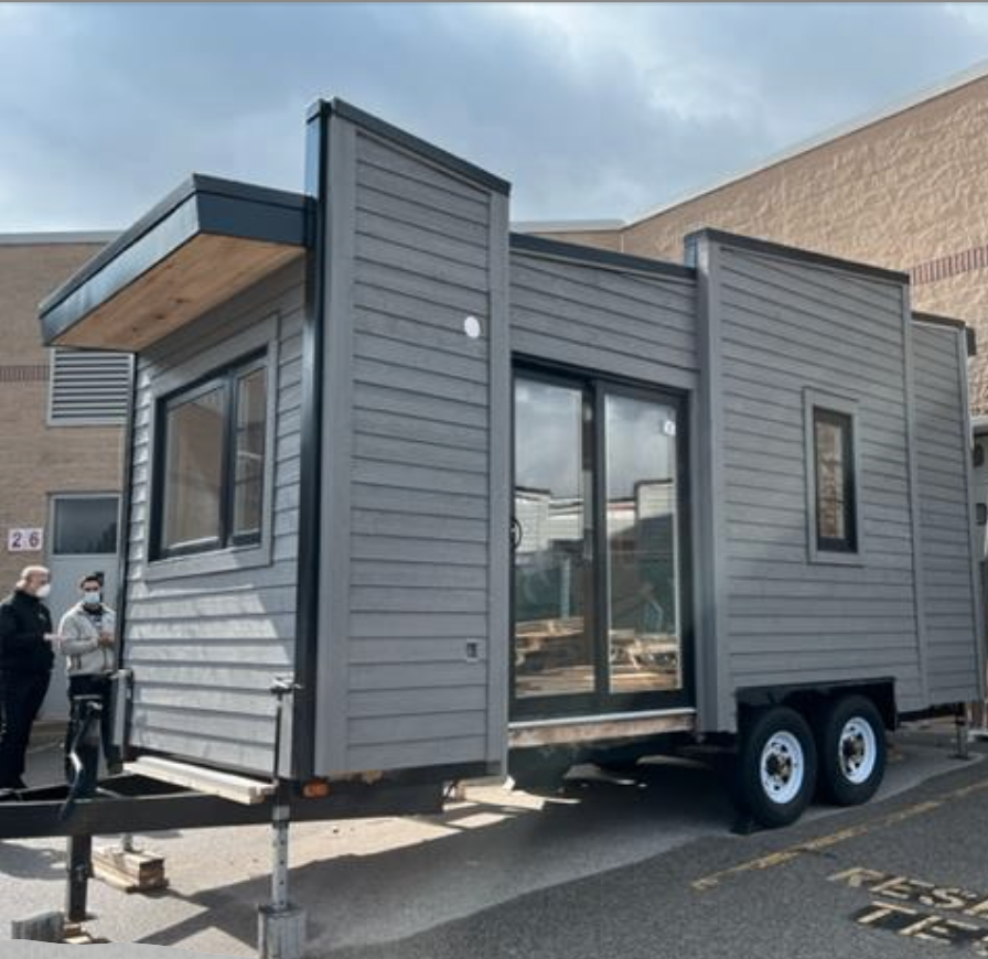 Notre Dame Celebrates Tiny Home Build in Partnership with Habitat for ...